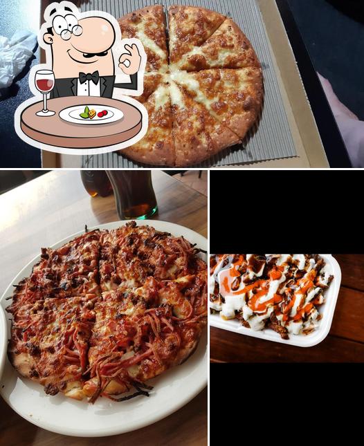 Pizza Hood in Swan Hill - Restaurant menu and reviews