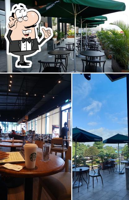 Starbucks Rest Area KM 429, Semarang - Restaurant reviews
