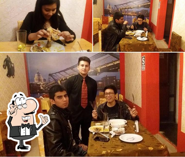 Polleria Mega Chicken restaurant, Chimbote