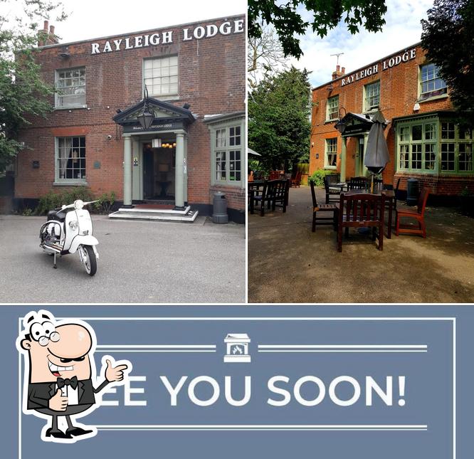 The Rayleigh Lodge, Rayleigh - Restaurant menu, prices and reviews