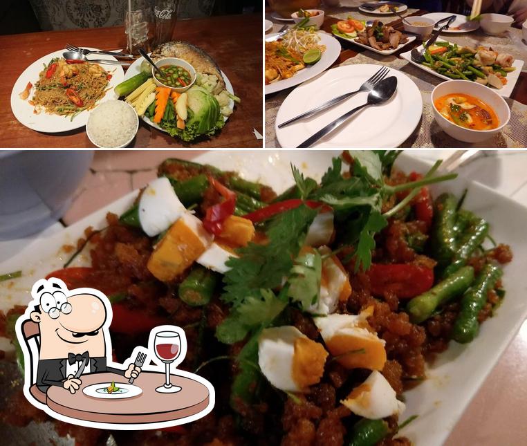 Baan Ajarn Thai Restaurant, Bangkok - Restaurant menu, prices and reviews