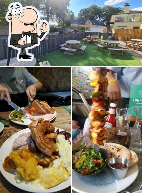 The Sun Inn at Lightcliffe, 152-154 Wakefield Rd in Halifax ...