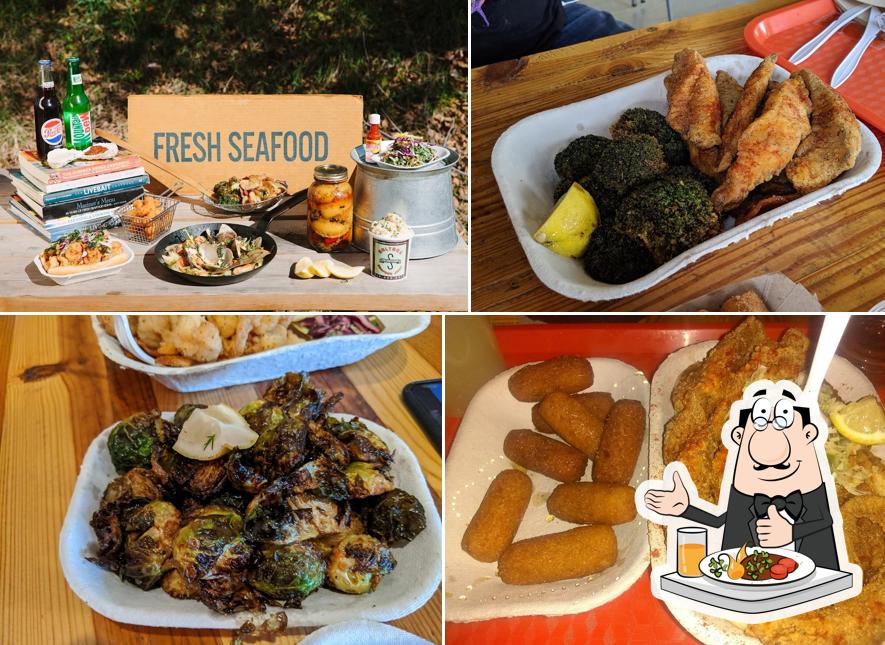 Saltbox Seafood Joint, 2637 Durham-Chapel Hill Blvd in Durham ...