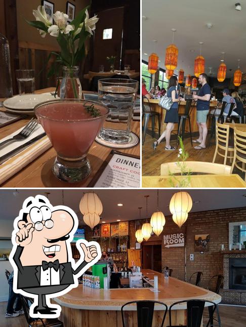 Uncommon Ground - Lakeview, 3800 N Clark St in Chicago - Restaurant ...
