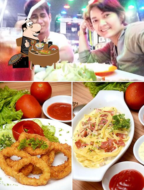 Mix Max cafe, Jakarta - Restaurant menu and reviews