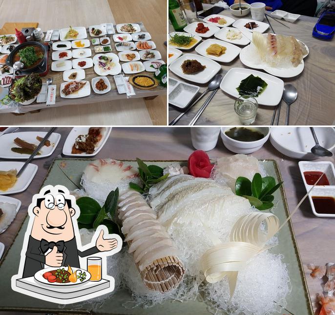 풍성한회집 restaurant, Samcheok-si, 413-22 Gyo-dong - Restaurant reviews