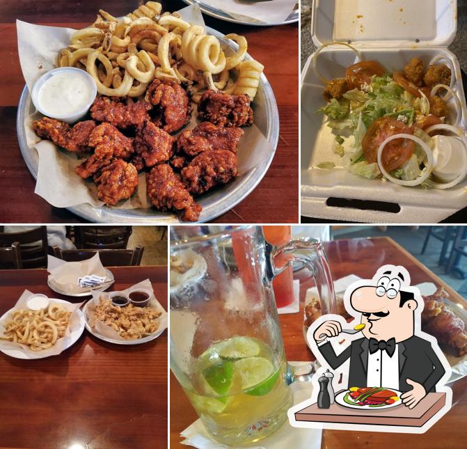 Hooters, 12759 Southwest Fwy in Stafford - Restaurant menu and reviews