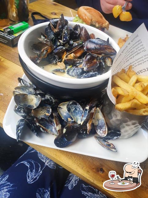 Ownies Bar and Bistro in Carrickfergus - Restaurant menu and reviews