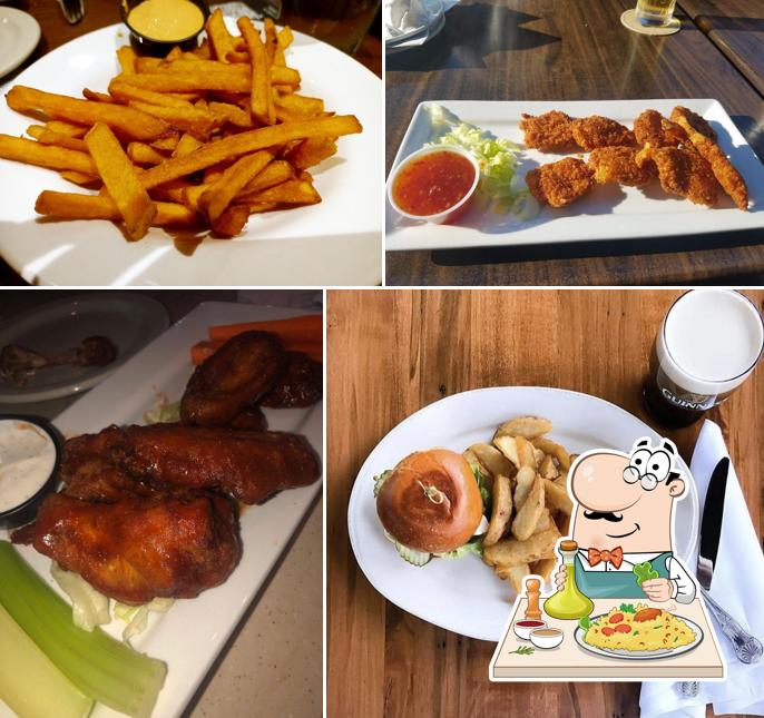 Fox & Fiddle Danforth, Toronto - Restaurant menu, prices and reviews