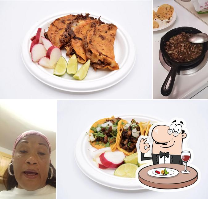 Famosa Taqueria (Food Truck) in San Jose - Restaurant reviews