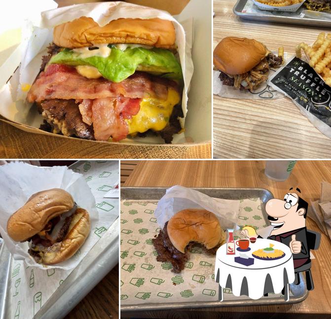 Shake Shack The Fashion Mall at Keystone in Indianapolis - Restaurant ...