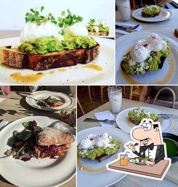 Waterloo Tea (Whitchurch Road) in Cardiff - Restaurant menu and reviews