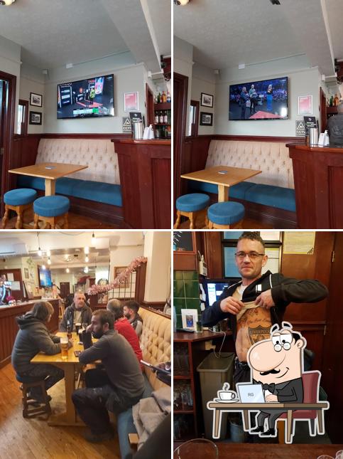 Top 7 pubs & bars in Aberystwyth, december 2025 - Restaurant Guru