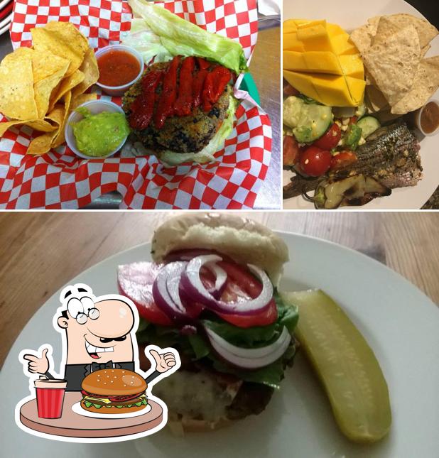 Chow Down, 3411 Ross Ave in Dallas - Restaurant reviews