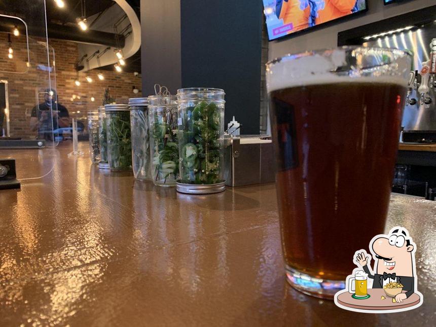 Craft Social Bar in Cuyahoga Falls - Restaurant menu and reviews