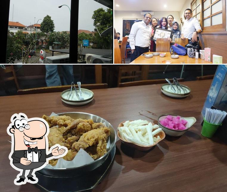 Resto Mr. Koon restaurant, Bekasi Regency, Jalan galeria singaraja Blok ...