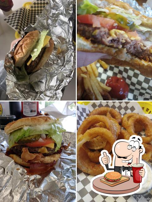 Restaurante Two Fat Guys Burgers & Fries, Lake City, 135 SW Baya Dr ...