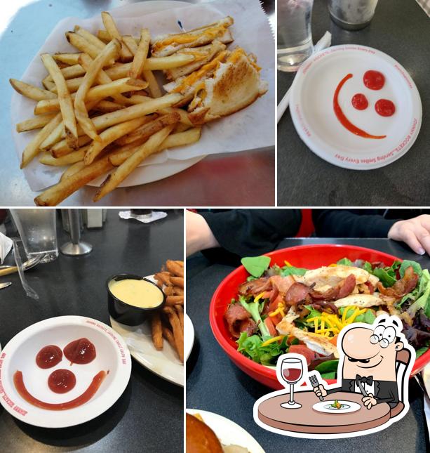 Best hot dogs in Atlantic City restaurants, summer 2024 - Restaurant Guru