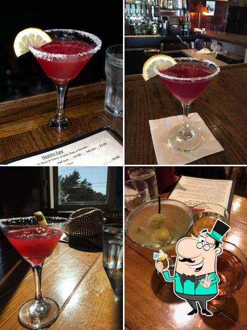 Warren House Pub in Cannon Beach - Restaurant menu and reviews