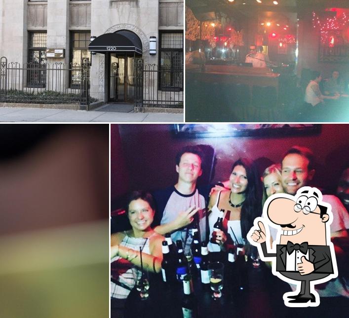 Zebra Lounge in Chicago - Restaurant menu and reviews