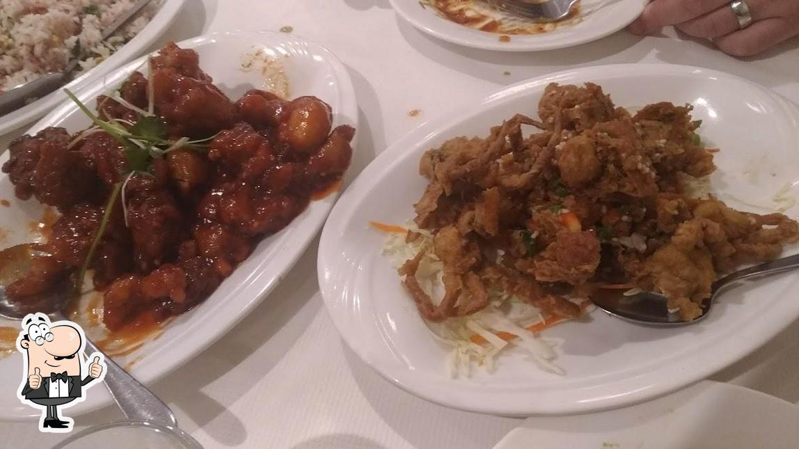 Ginling Chinese Restaurant in South Plympton - Restaurant menu and reviews