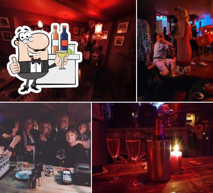 The Grapevine Champagne & Jazz Bar, 1 Conduit Hill in Rye - Restaurant ...