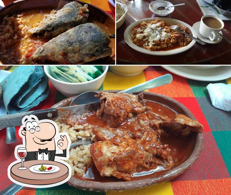 Los Portales de Suchitlán, Suchitlán - Menú del restaurante, precios y ...