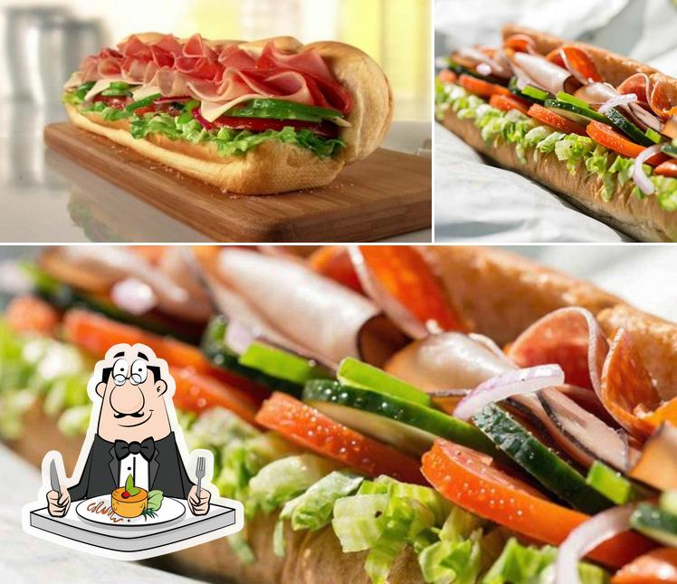 Subway, Toronto - Restaurant menu, prices and reviews
