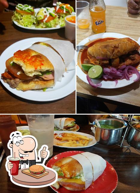 Tortas Yucatán Centro Histórico Península 2089 Restaurant Mexicali Av Francisco I Madero
