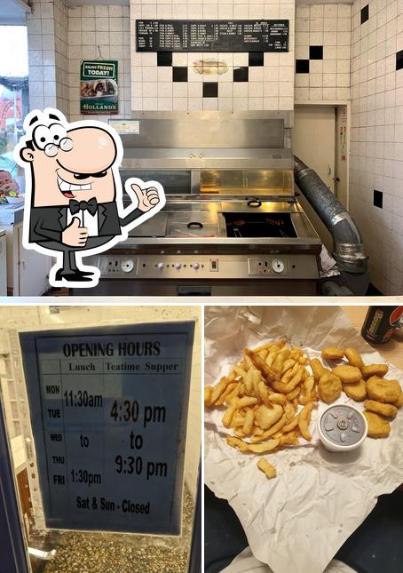 School Lane Chippy. in Preston - Restaurant reviews