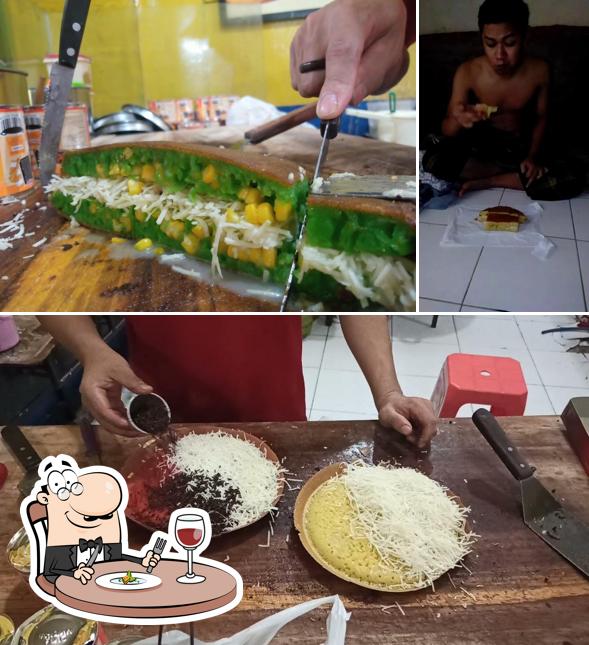 Martabak Legit Group Petukangan, South Jakarta - Menú del restaurante ...