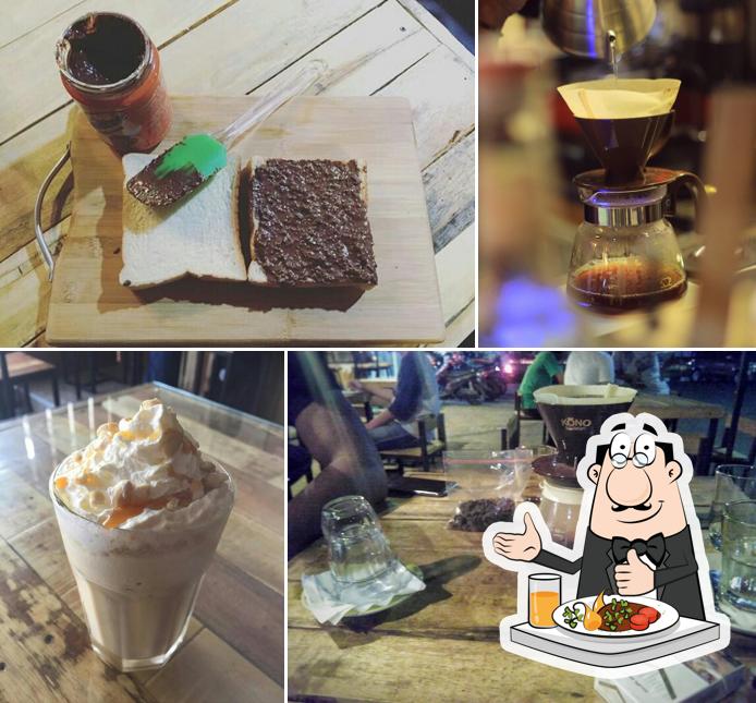 Just Cafe, Makassar - Restaurant reviews