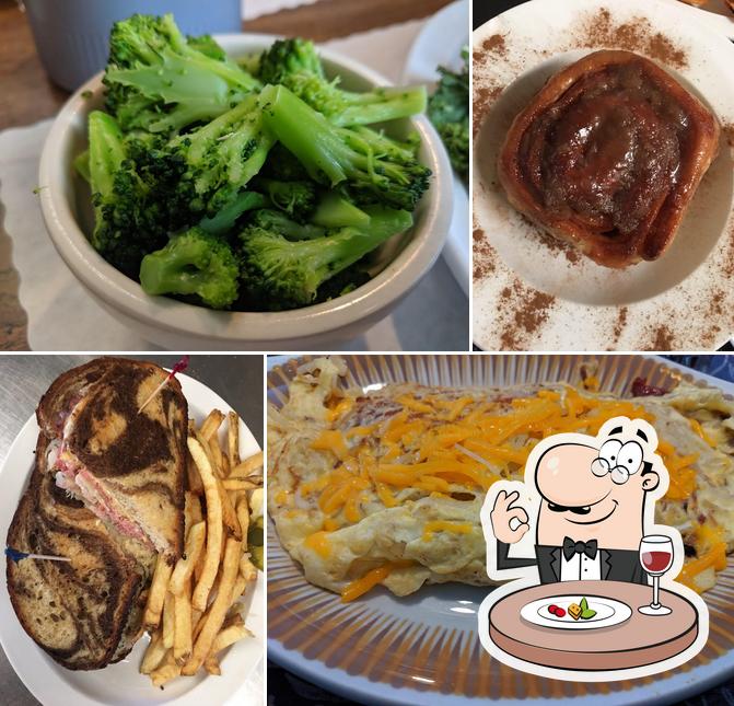 Spring House Grille, 7664 Woodbury Pike in Roaring Spring - Restaurant ...
