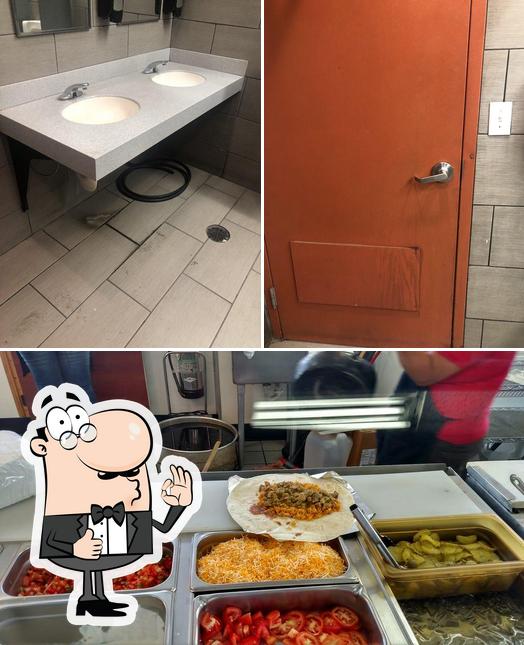 Pilot Mexican Kitchen in Kansas City - Restaurant menu and reviews