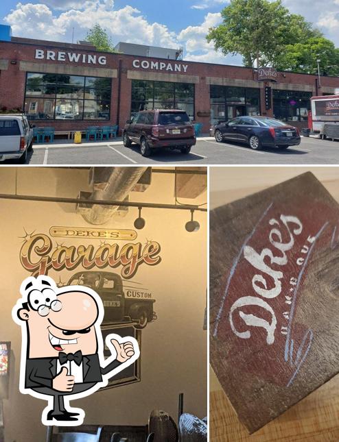 Deke's Garage Roadhouse BBQ in Philadelphia - Restaurant menu and reviews