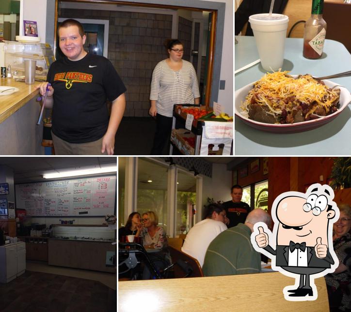 Zot's Hot Dogs and Deli, Chico - Restaurant menu, prices and reviews