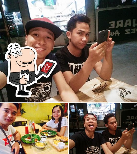 Pong's Kitchen restaurant, Los Baños, Elbi square Grove street ...