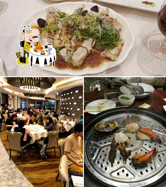 Victoria Harbour Restaurant, Hong Kong, Shek Pai Tau Path - Restaurant ...