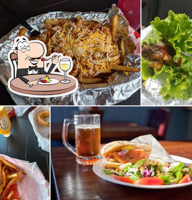 Village Burger, 1426 Dunwoody Village Pkwy in Dunwoody - Restaurant ...