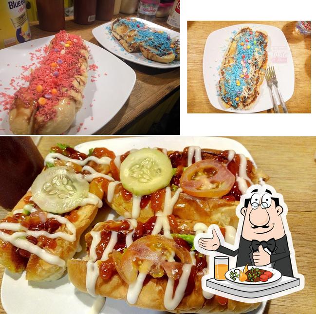 bread time cafe and bakery, Sariharjo - Restaurant reviews