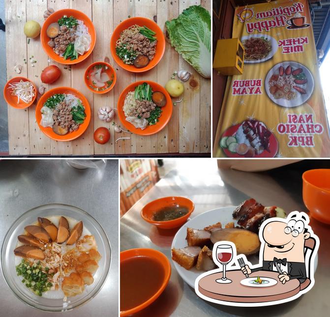 Kopitiam Happy cafe, Medan - Restaurant reviews