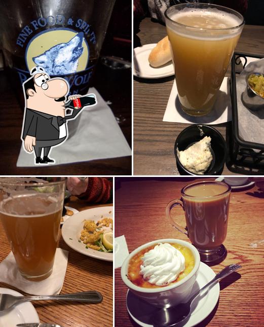 Blue Wolf Tavern, 1295 Boardman-Canfield Rd in Boardman - Restaurant ...