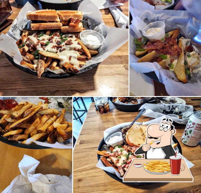 1st Street Lounge in O'Fallon - Restaurant menu and reviews