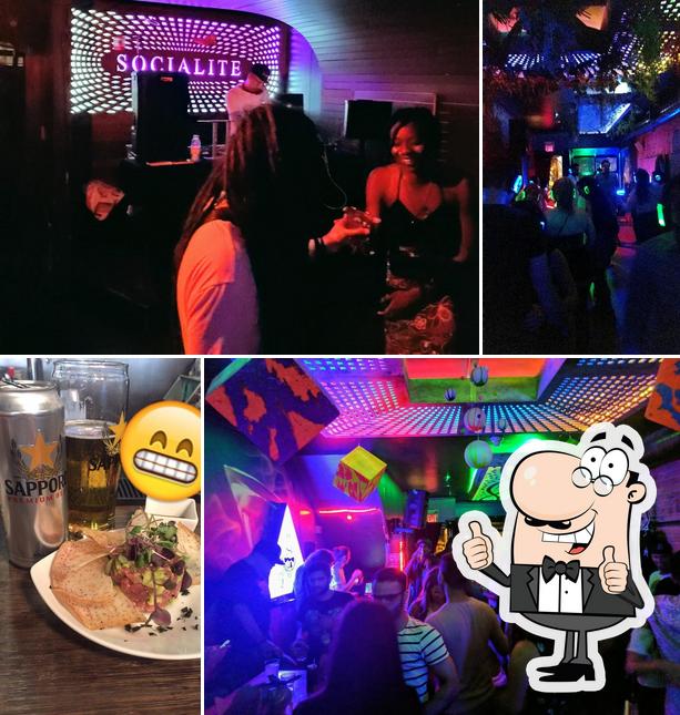 Socialite Restaurant & Bar in Toronto - Restaurant reviews