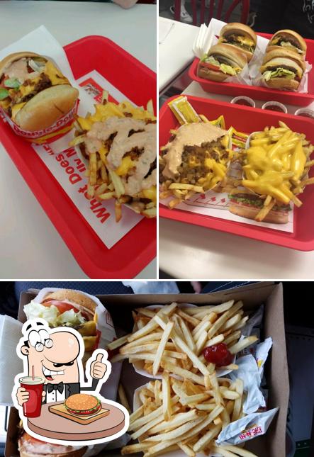 In-N-Out Burger, Arlington - Restaurant menu, prices and reviews