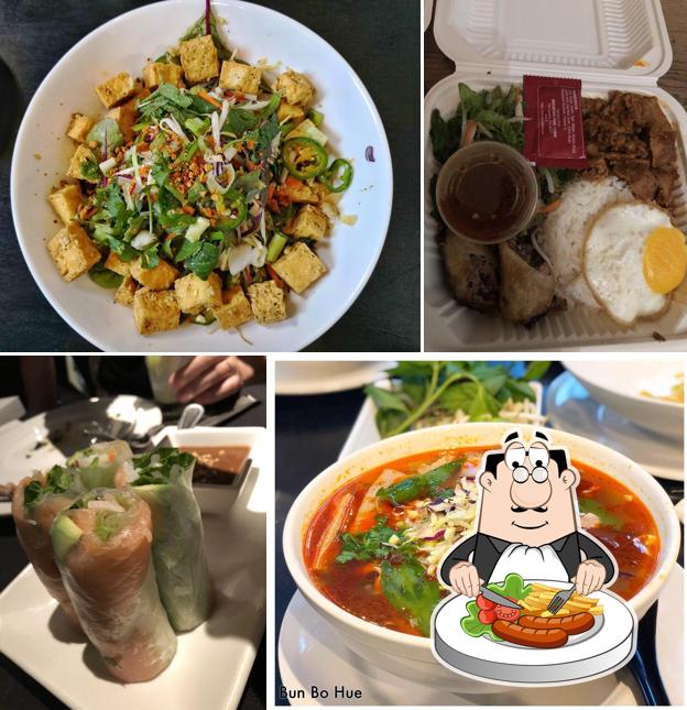 Holy Basil Phở And Cocktail bar in Oakland - Restaurant menu and reviews