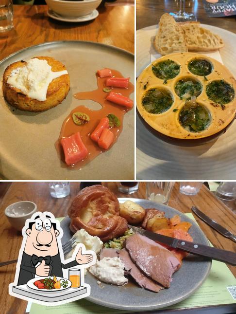 The Black Horse Reigate, Reigate - Restaurant menu, prices and reviews