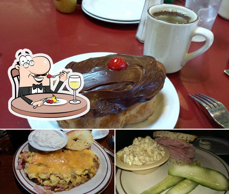 Uncle Bernie's Delicatessen in Los Angeles - Restaurant reviews