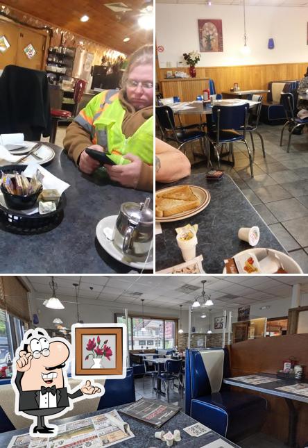 Triplets Family Restaurant, Stroudsburg - Restaurant menu, prices and ...