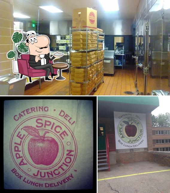 Apple Spice Junction, Fort Wayne - Restaurant menu, prices and reviews